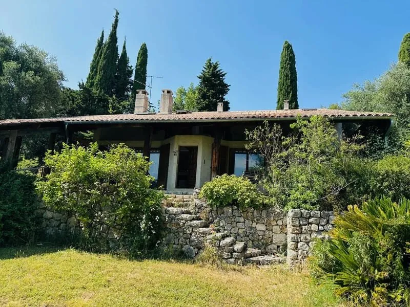 Tous les Villa d’architecte à vendre à Théoule-sur-Mer (06)