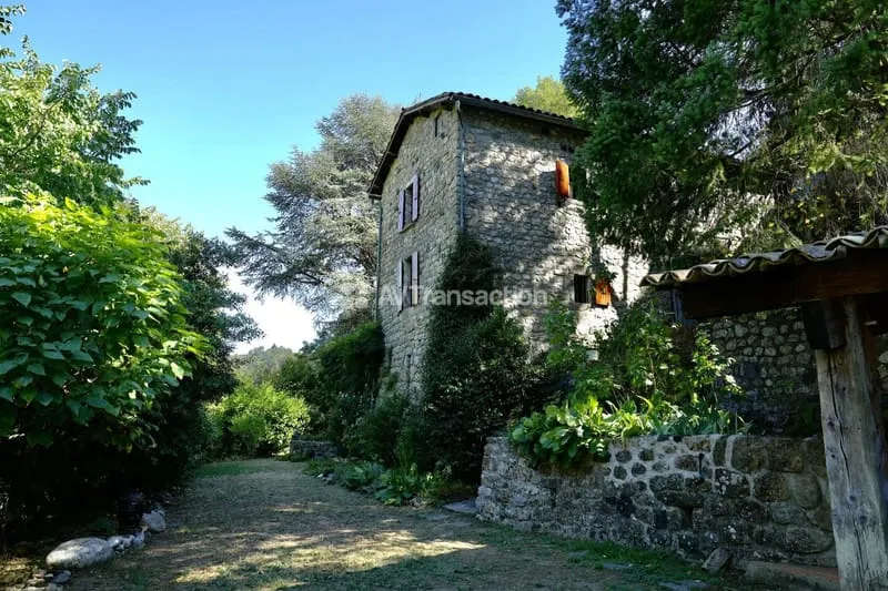 Toutes les annonces immobilier de luxe à Meyras (07) | Zimo